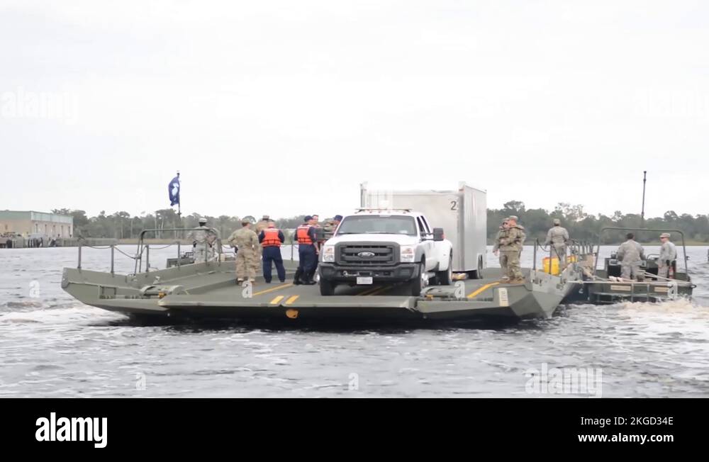 Amphibious truck Stock Videos & Footage - HD and 4K Video Clips - Alamy