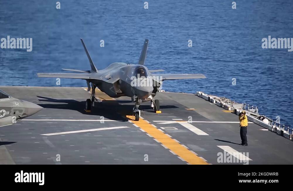 Carrier runway Stock Videos & Footage - HD and 4K Video Clips - Alamy