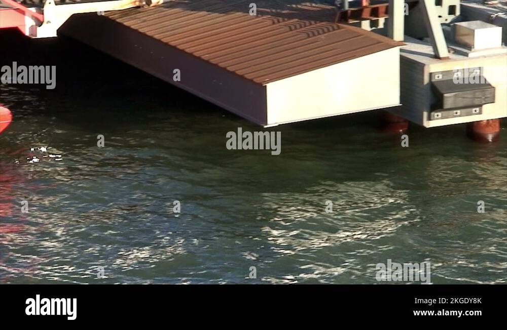 Commercial wharf Stock Videos & Footage - HD and 4K Video Clips - Alamy