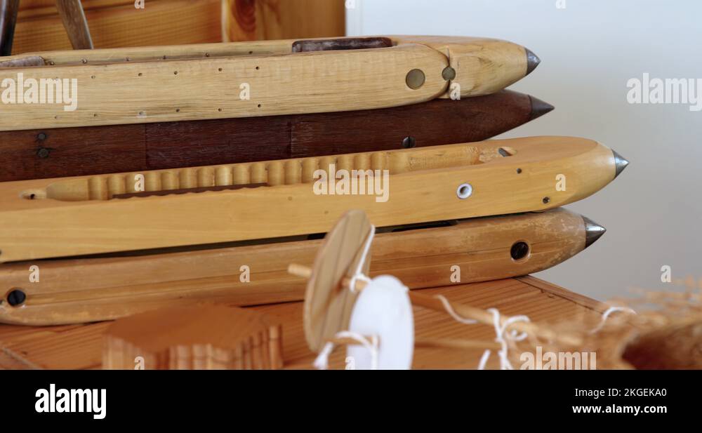 Loom shuttle Stock Videos & Footage - HD and 4K Video Clips - Alamy