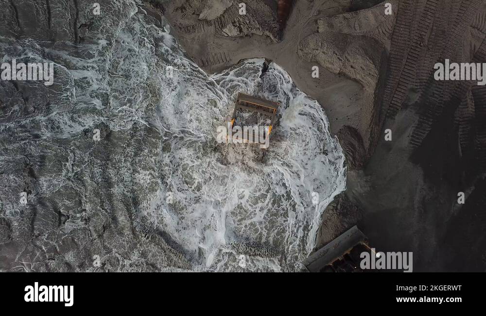 Low discharge Stock Videos & Footage - HD and 4K Video Clips - Alamy