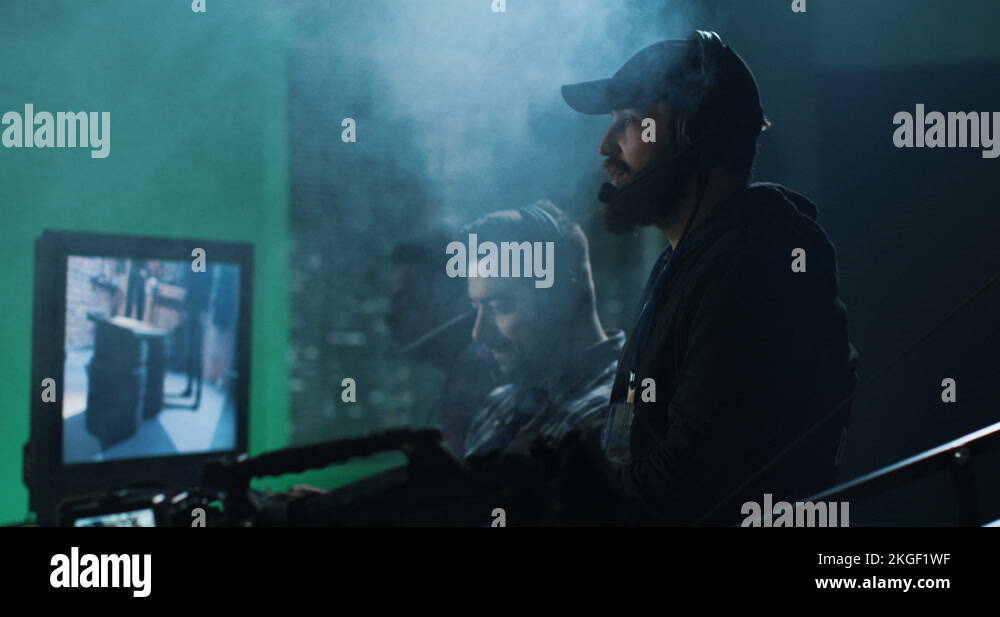 Director movie set Stock Videos & Footage - HD and 4K Video Clips - Alamy