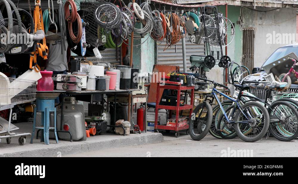 Junk bike Stock Videos & Footage - HD and 4K Video Clips - Alamy