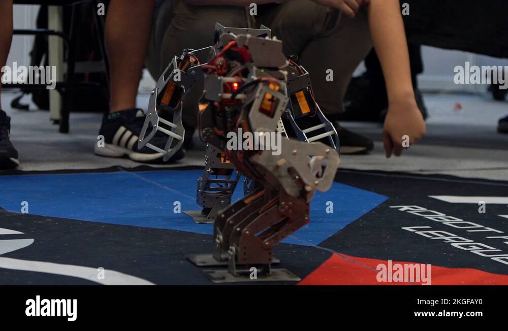 Competition robot Stock Videos & Footage - HD and 4K Video Clips - Alamy