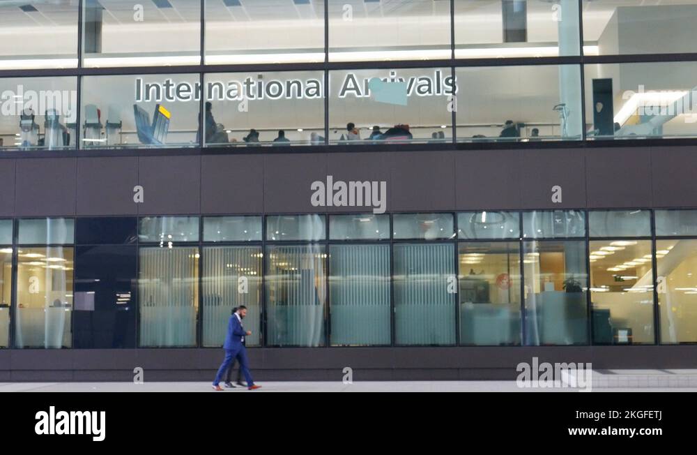 Arrivals at heathrow terminal Stock Videos & Footage - HD and 4K Video ...