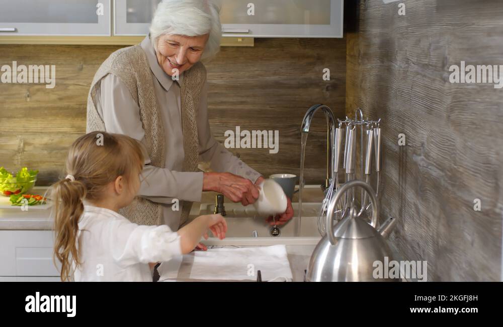 Old washing up sink Stock Videos & Footage - HD and 4K Video Clips - Alamy