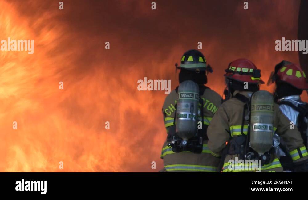 Using fire hose reel Stock Videos & Footage - HD and 4K Video Clips - Alamy