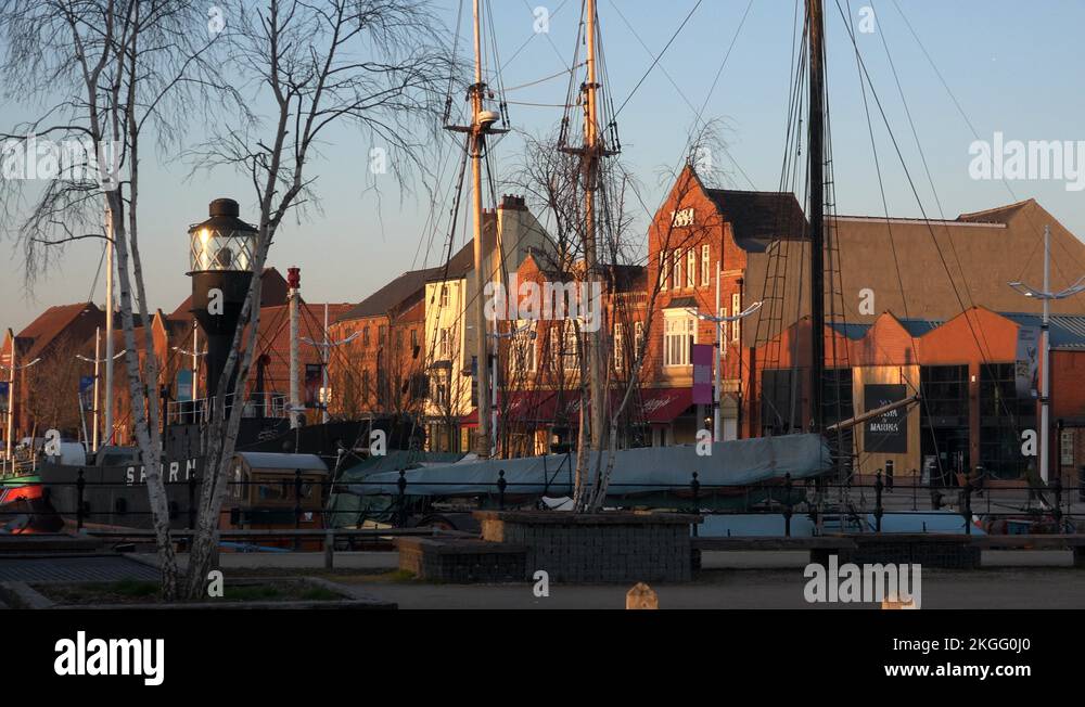 Hull city transport Stock Videos & Footage - HD and 4K Video Clips - Alamy