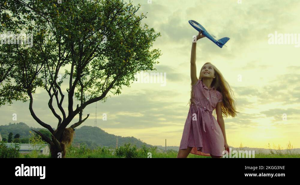 Girl model plane Stock Videos & Footage - HD and 4K Video Clips - Alamy
