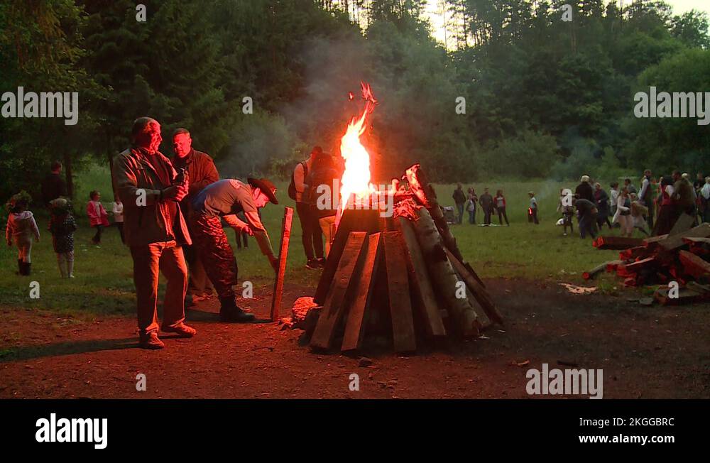 Men warm up fire Stock Videos & Footage - HD and 4K Video Clips - Alamy