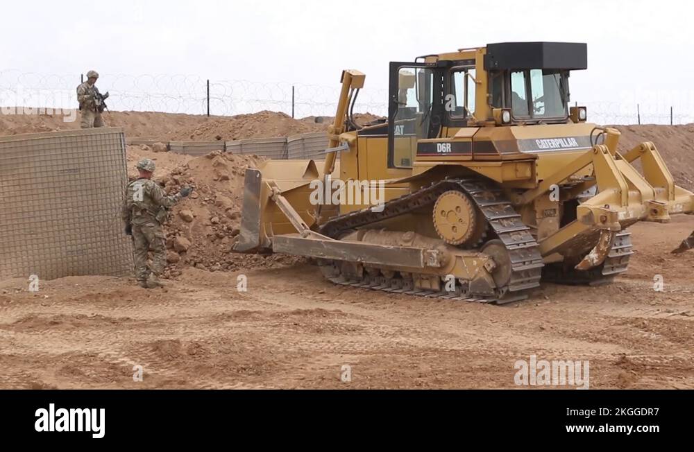 Military bulldozer Stock Videos & Footage - HD and 4K Video Clips - Alamy