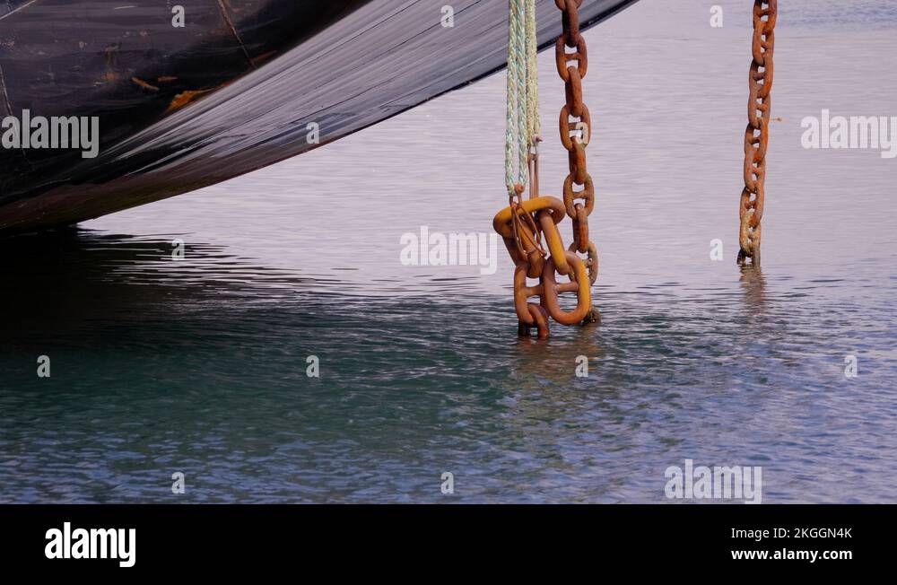 Tethered barge Stock Videos & Footage - HD and 4K Video Clips - Alamy