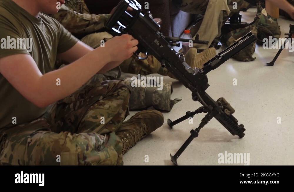 Weapon qualification Stock Videos & Footage - HD and 4K Video Clips - Alamy
