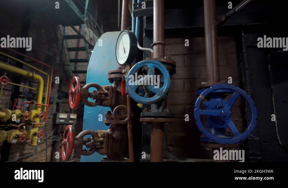 background vintage steampunk from steam pipes and pressure gauge Stock ...