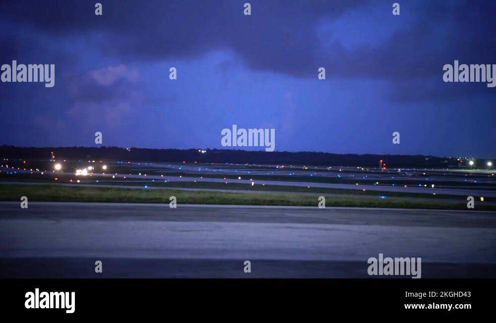 Hercules air tanker Stock Videos & Footage - HD and 4K Video Clips - Alamy
