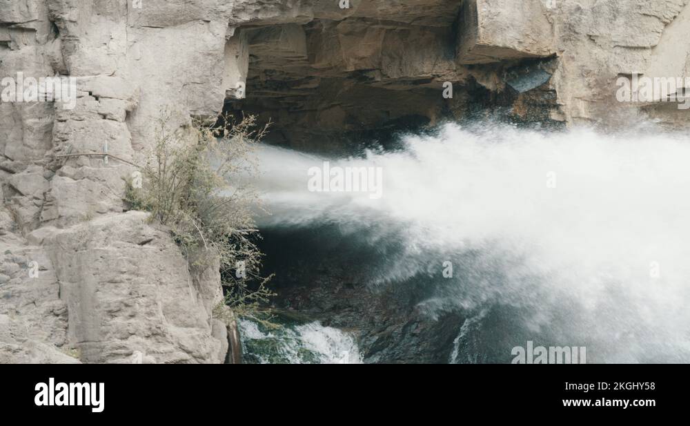 Outlet pressure Stock Videos & Footage - HD and 4K Video Clips - Alamy