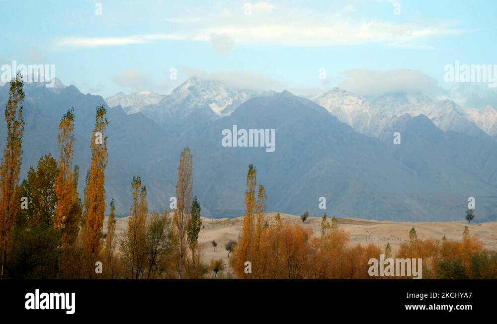 Cold desert pakistan Stock Videos & Footage - HD and 4K Video Clips - Alamy