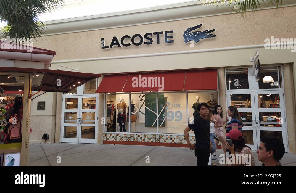 Lacoste crocodile Stock Videos & Footage - HD and 4K Video Clips - Alamy