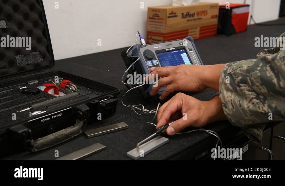 Military technician Stock Videos & Footage - HD and 4K Video Clips - Alamy