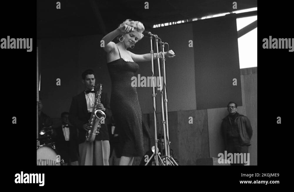 Korea tour Stock Videos & Footage - HD and 4K Video Clips - Alamy