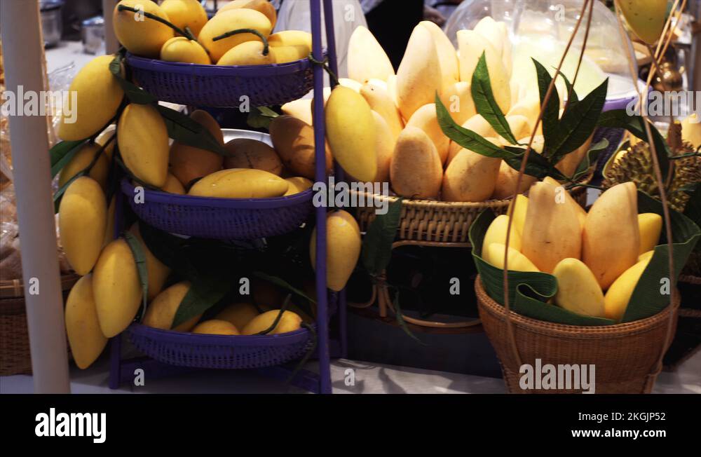 Fresh thai mangoes in bangkok market Stock Videos & Footage - HD and 4K ...