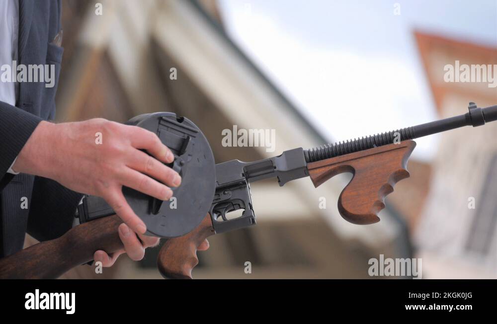 Gangster/Mobster Loads his Machine Gun - St Valentines Day Massacre ...