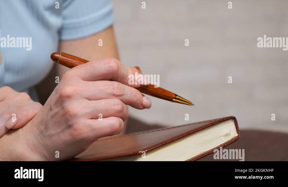 Biro ballpoint pen Stock Videos & Footage - HD and 4K Video Clips - Alamy