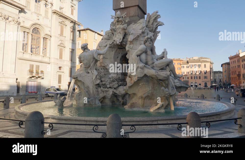 Statue of Zeus in Bernini's fountain of Four Rivers in Piazza Navona ...