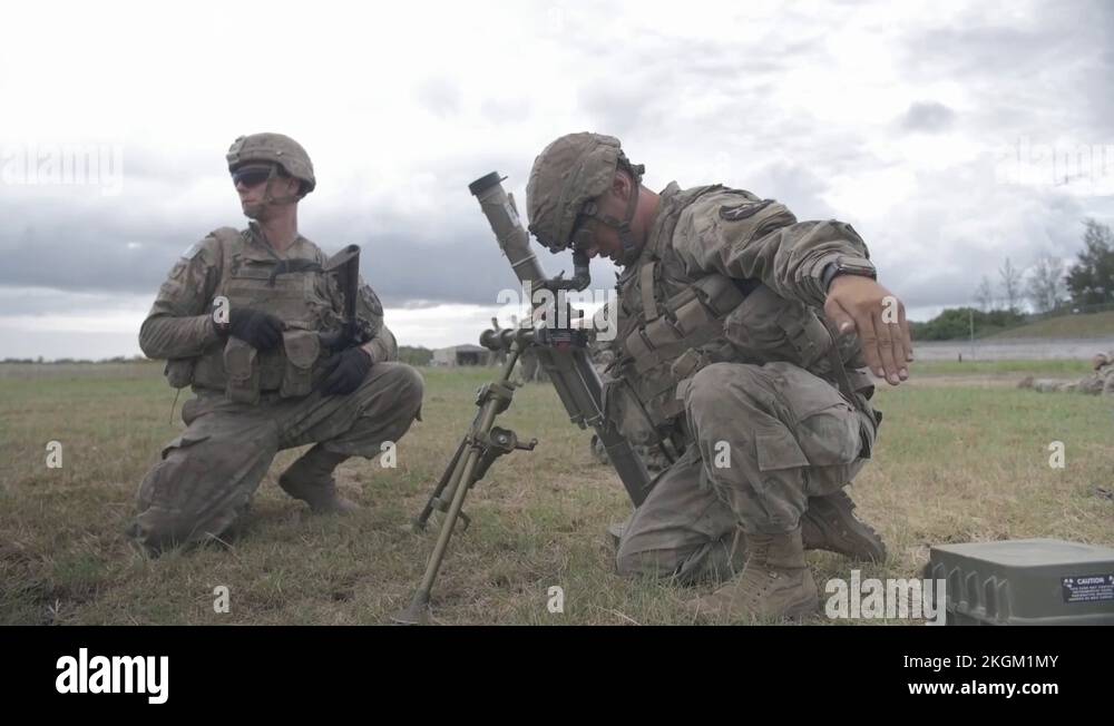 Army signals Stock Videos & Footage - HD and 4K Video Clips - Alamy