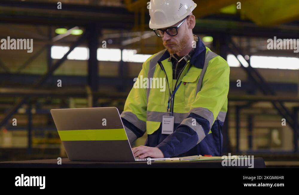 Worker planning Stock Videos & Footage - HD and 4K Video Clips - Alamy