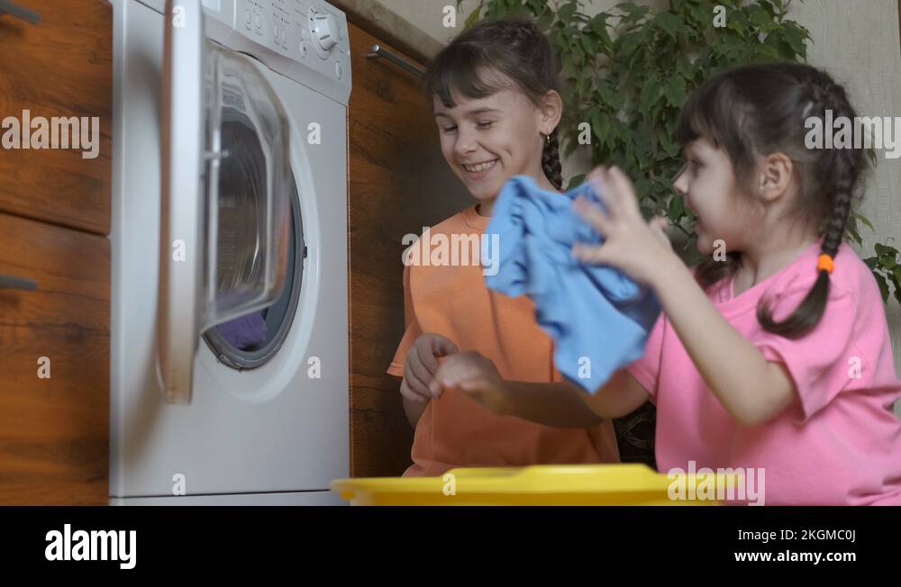 Kids wash Stock Videos & Footage - HD and 4K Video Clips - Alamy