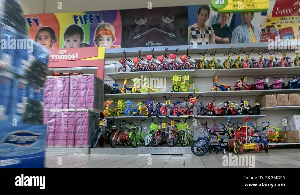 Messy shop products Stock Videos & Footage - HD and 4K Video Clips - Alamy