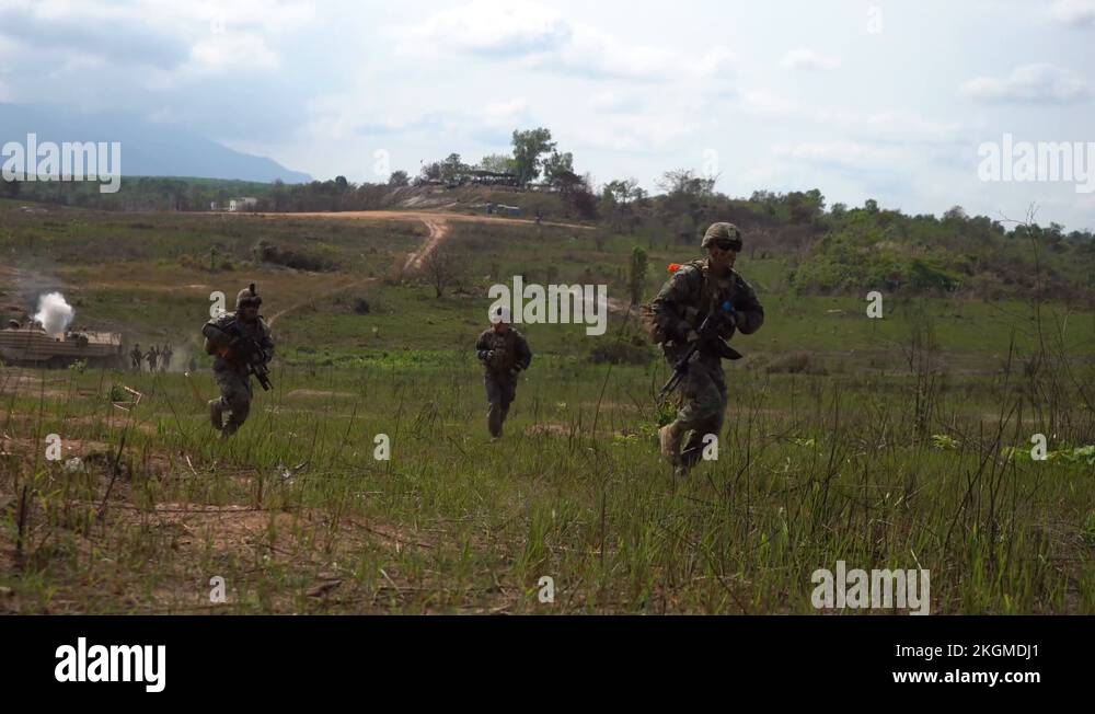 Tactical combat Stock Videos & Footage - HD and 4K Video Clips - Alamy