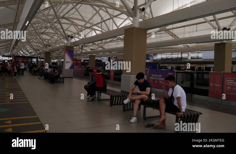 Mrt station Stock Videos & Footage - HD and 4K Video Clips - Alamy