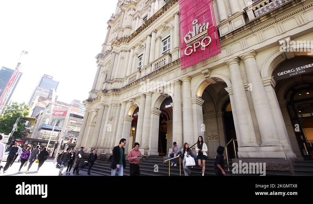 Melbourne crowd Stock Videos & Footage - HD and 4K Video Clips - Alamy