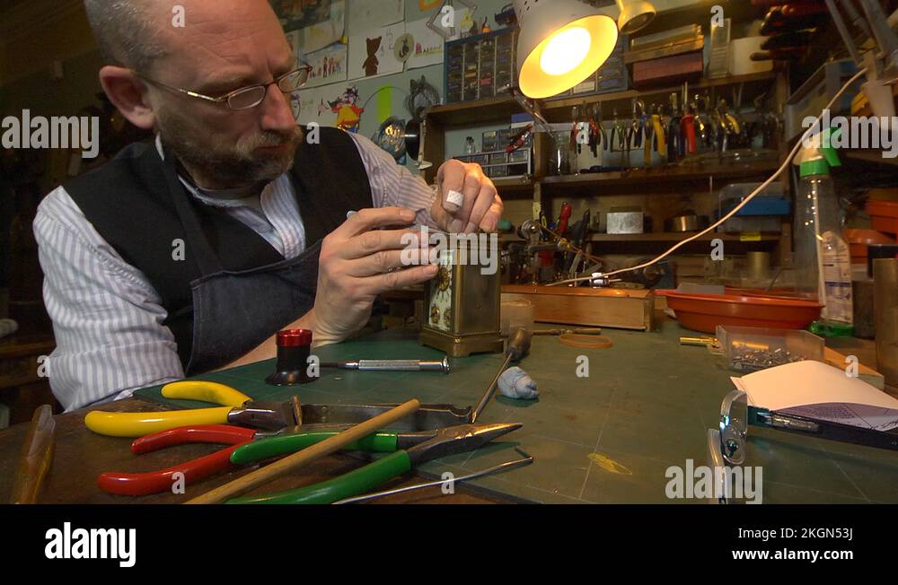 Steve craft Stock Videos & Footage - HD and 4K Video Clips - Alamy