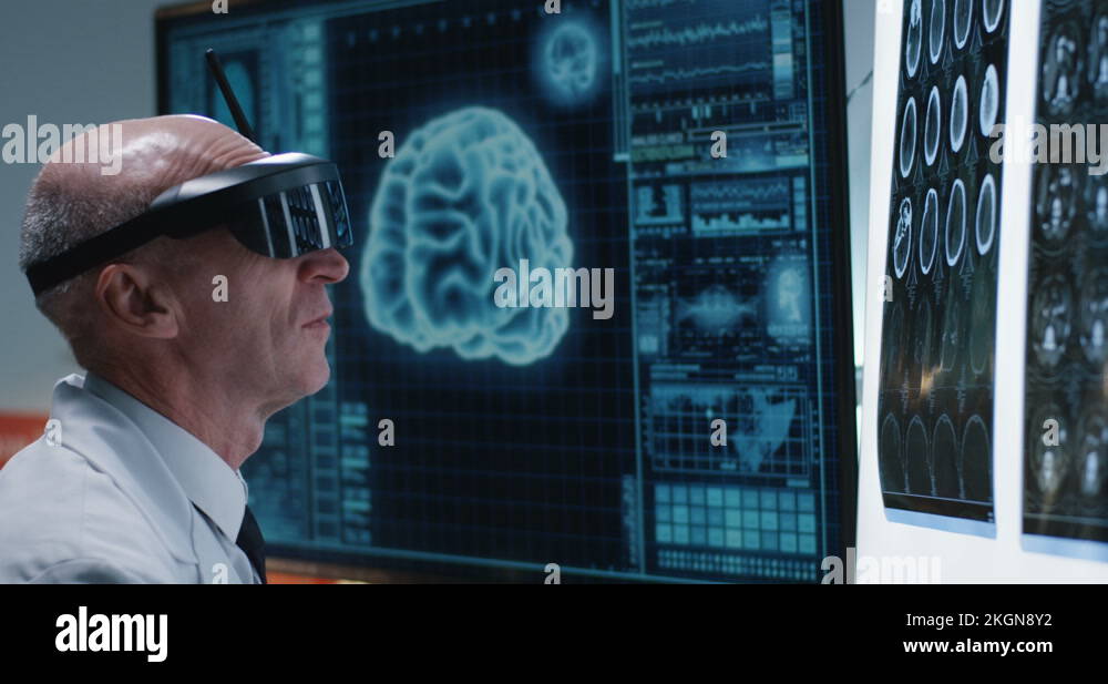 Doctor examining brain scan vr Stock Videos & Footage - HD and 4K Video ...