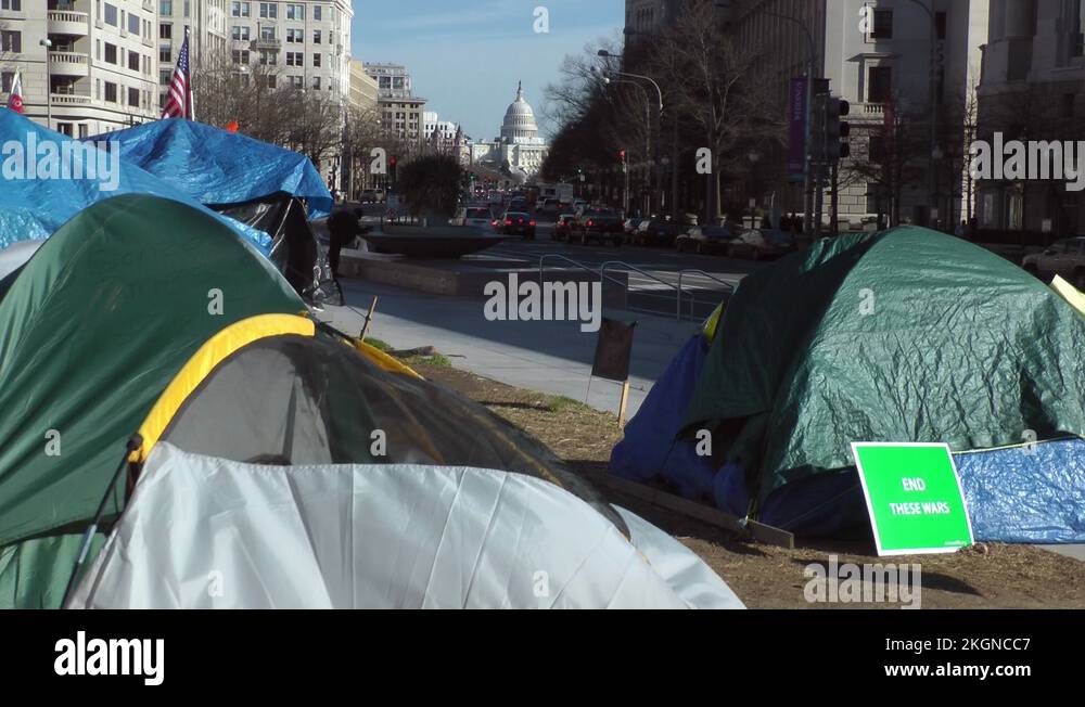 Freedom plaza Stock Videos & Footage - HD and 4K Video Clips - Alamy