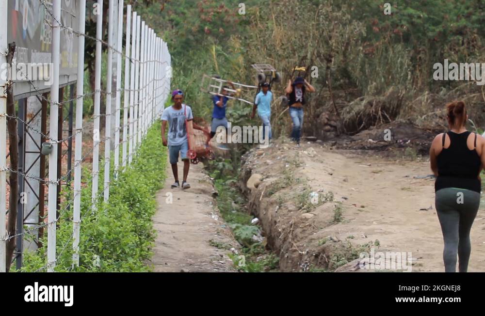 Immigration transport Stock Videos & Footage - HD and 4K Video Clips ...