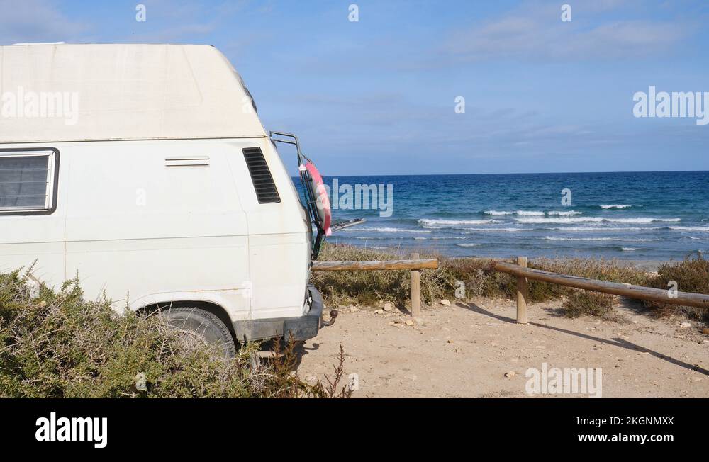 Surf van on beach Stock Videos & Footage - HD and 4K Video Clips - Alamy