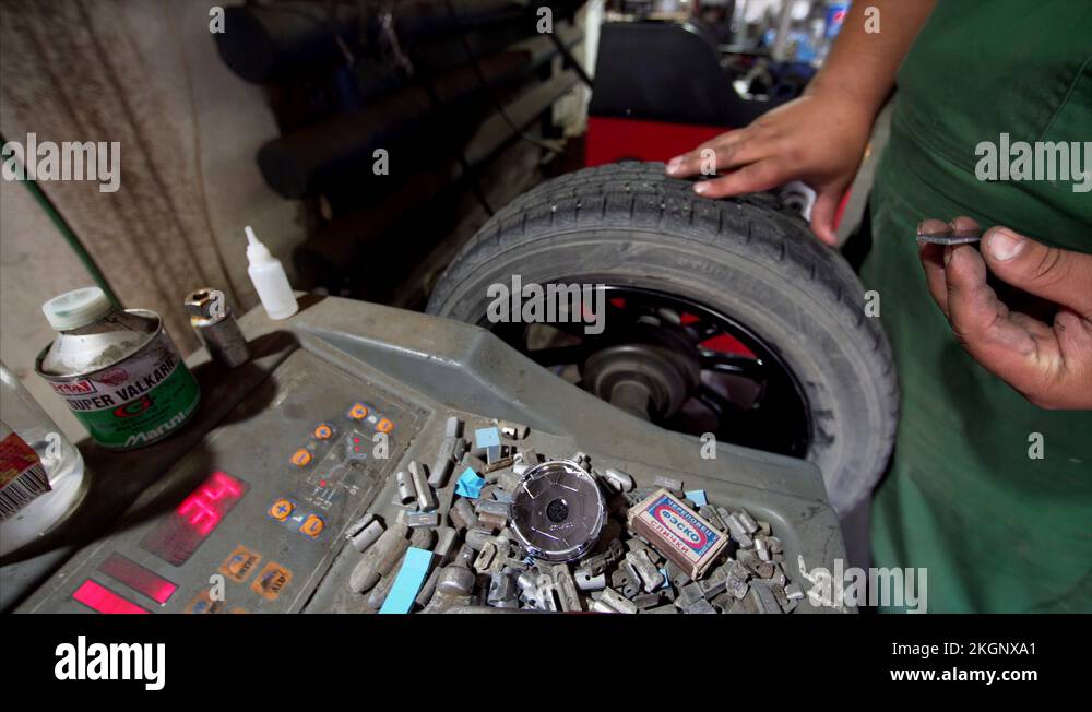 Checking tires Stock Videos & Footage - HD and 4K Video Clips - Alamy