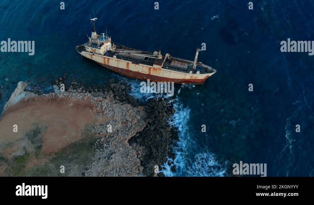 Shipwrecked ship Stock Videos & Footage - HD and 4K Video Clips - Alamy