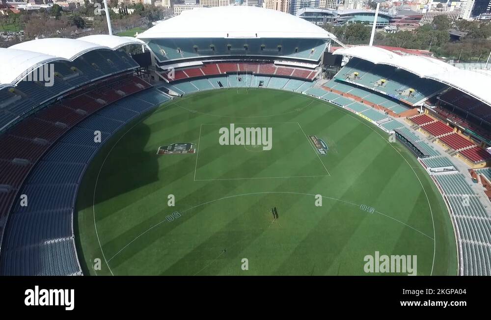 Oval Stock Videos & Footage - HD and 4K Video Clips - Alamy