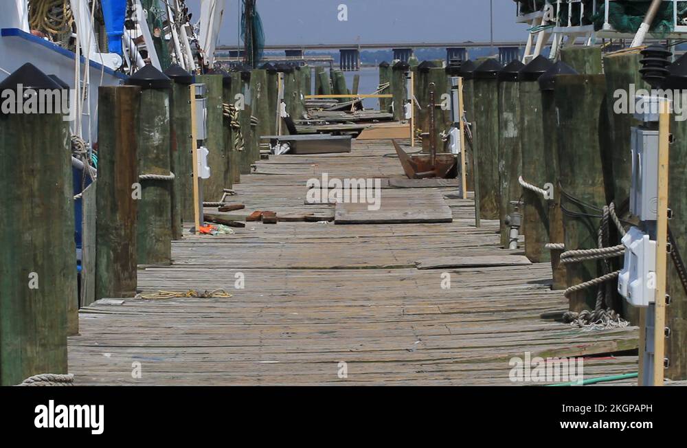 Sail yard Stock Videos & Footage - HD and 4K Video Clips - Alamy