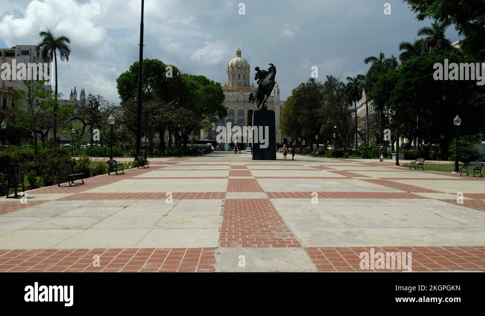 Cuban park Stock Videos & Footage - HD and 4K Video Clips - Alamy