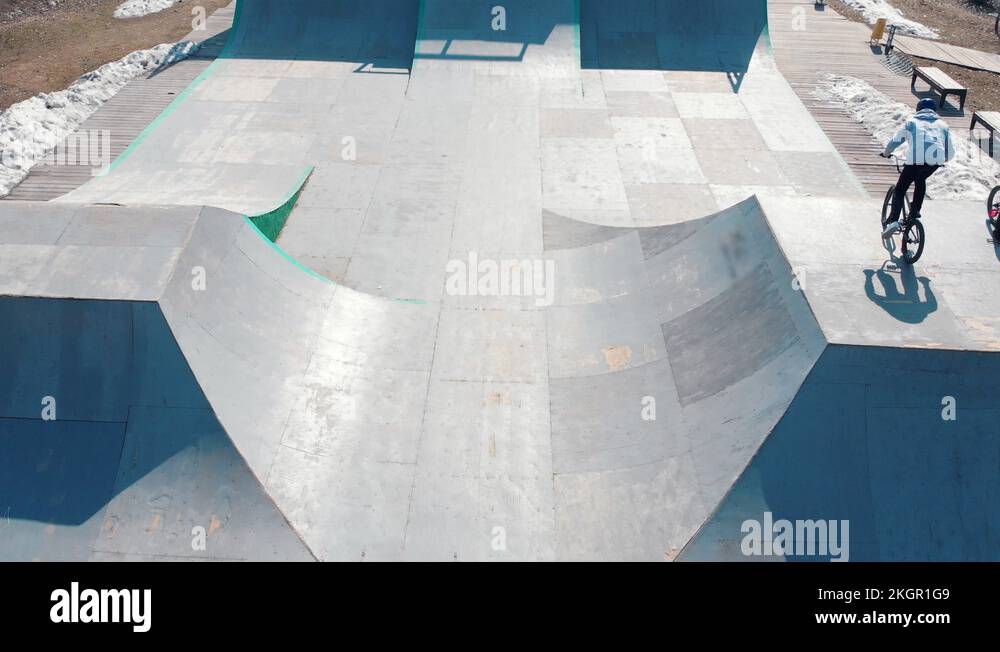 Bmx riding ramp Stock Videos & Footage - HD and 4K Video Clips - Alamy