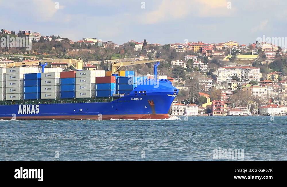 Blue container ship Stock Videos & Footage - HD and 4K Video Clips - Alamy