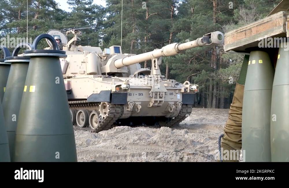 Self propelled howitzer artillery Stock Videos & Footage - HD and 4K ...