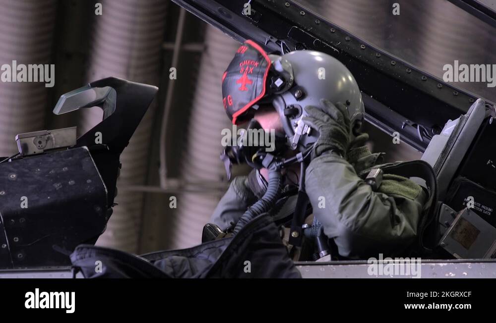 F 16 helmet Stock Videos & Footage - HD and 4K Video Clips - Alamy