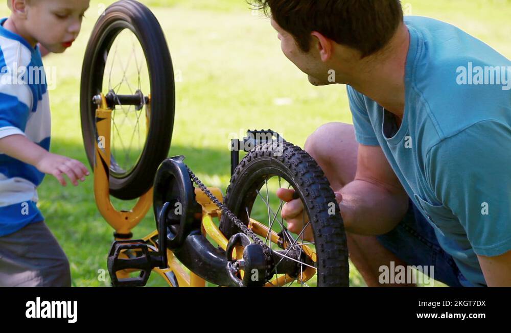 Turning a wheel Stock Videos & Footage - HD and 4K Video Clips - Alamy